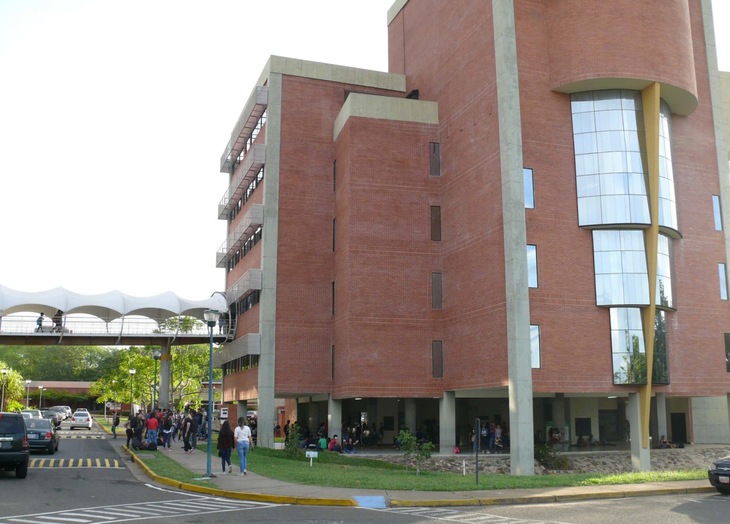 Archivo PRIMICIA | Para ingresar a la Ucab Guayana debe llevar su ...