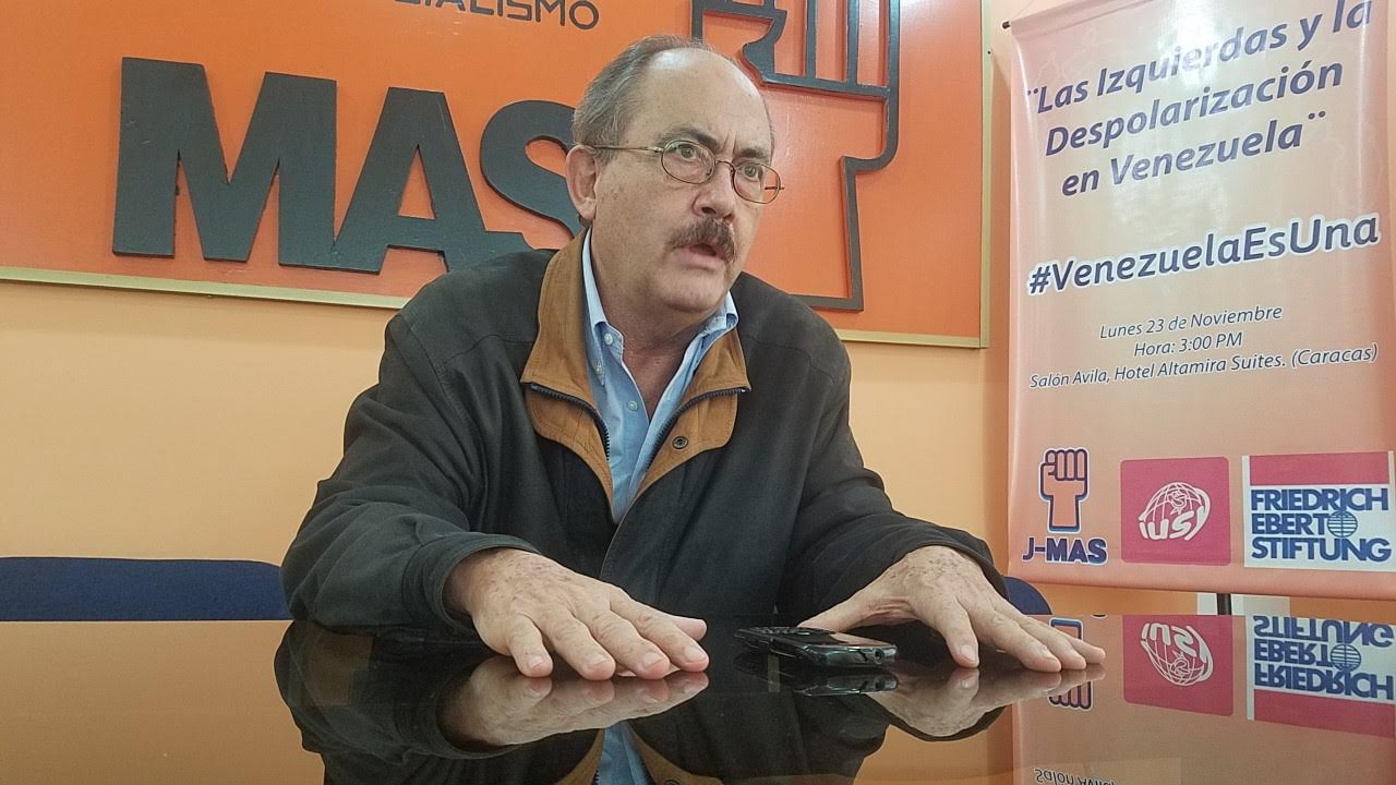 felipe-mujica1.jpg