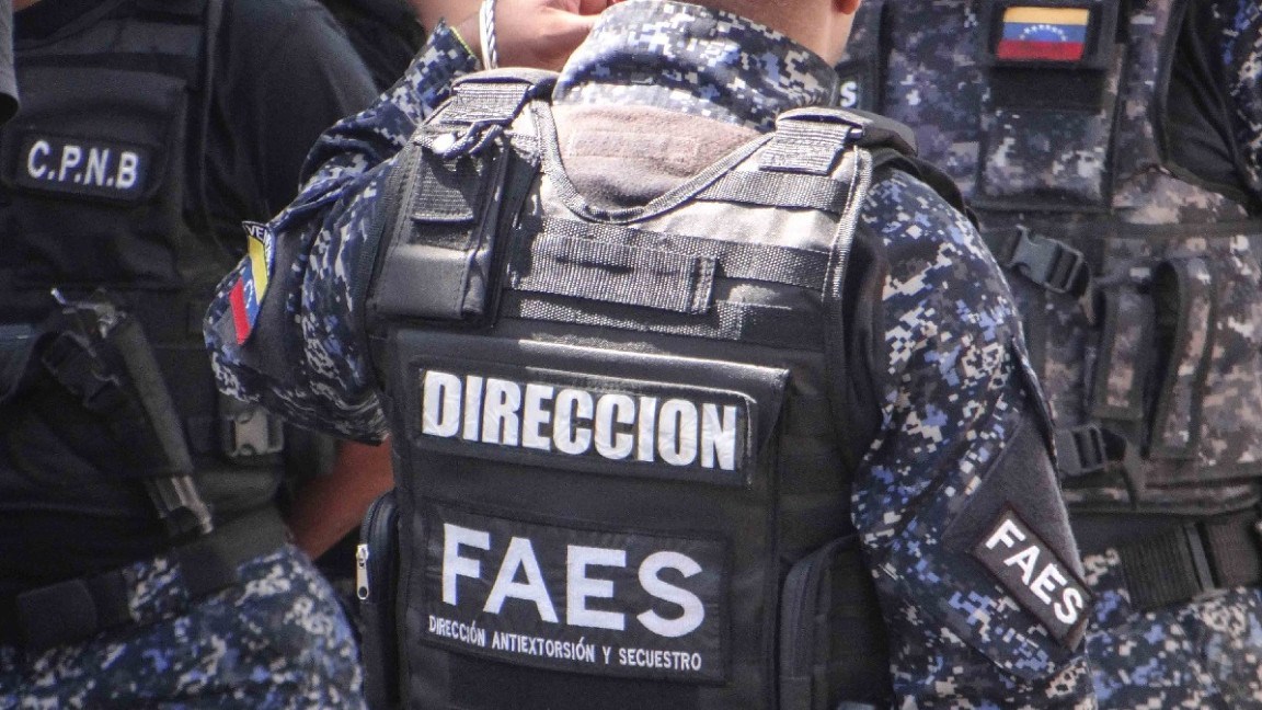 FAES-PROFESOR-SUCRE.jpg