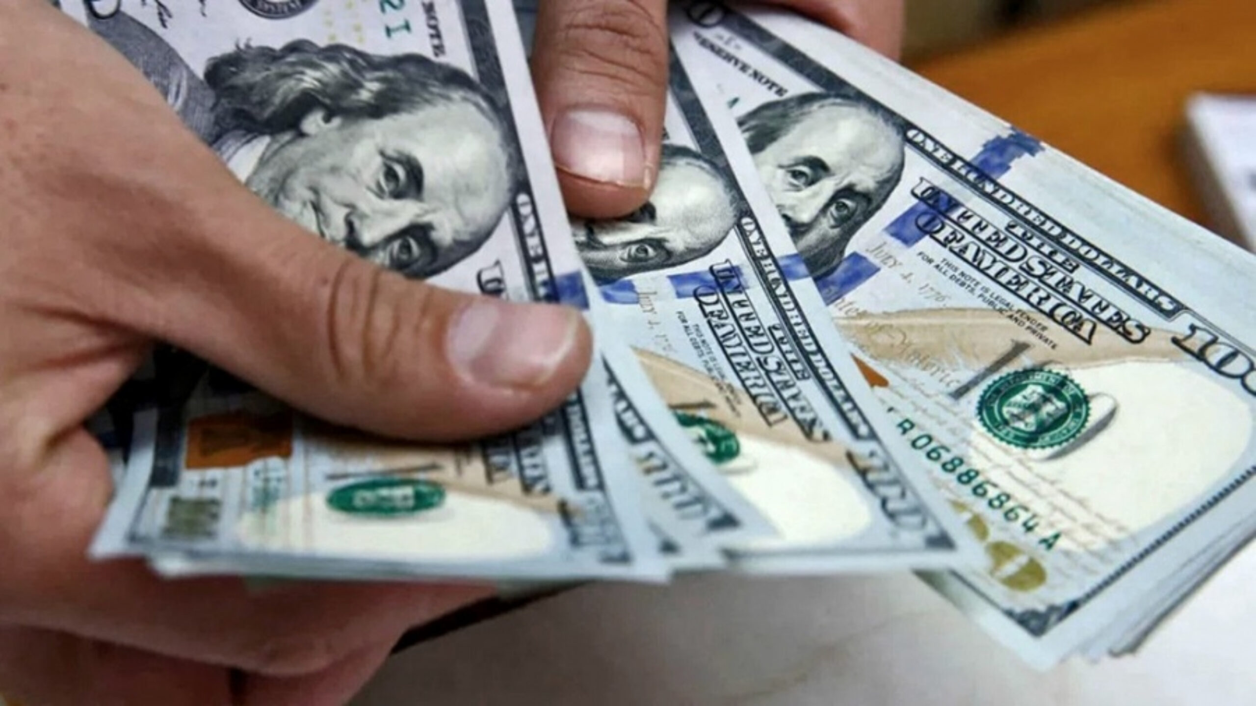 dolares-scaled.jpg