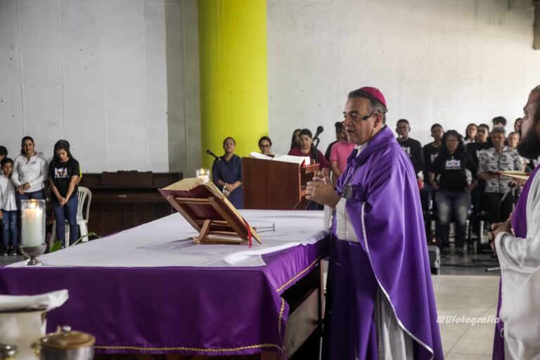 Misa y procesión