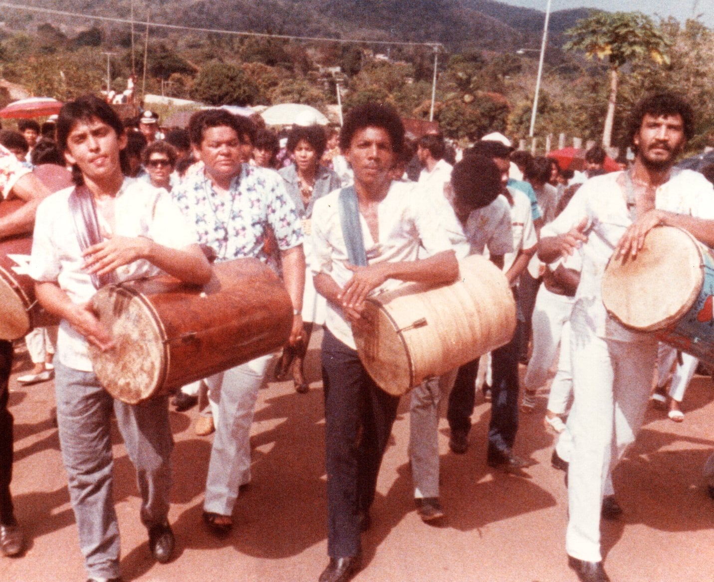 Tambores de cuero. Calipso de El Callao