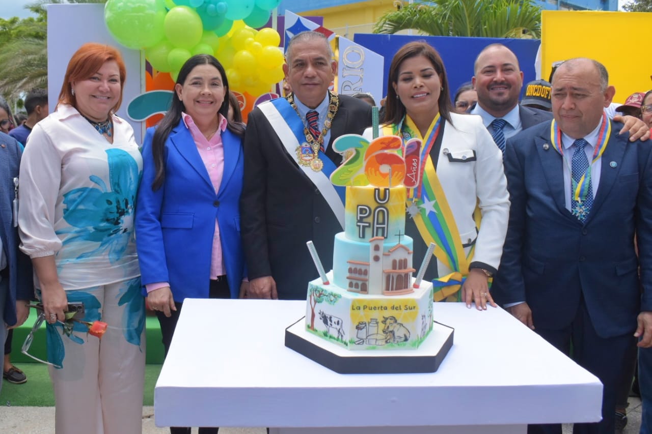 Gobernador de Bolívar, “Hijo Ilustre de Upata”