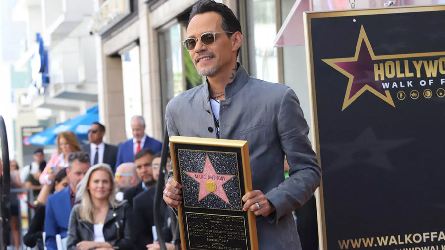 marc-anthony-recibe-estrella-en-paseo-de-la-fama-en-hollywood-11443.jpeg