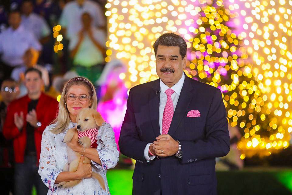 Maduro-y-cilia-navidad.jpeg
