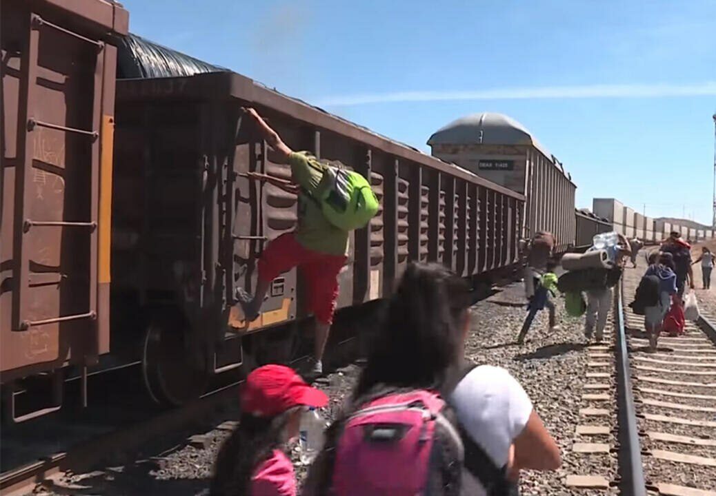 Venezuelan Migrant Loses Legs in 'La Bestia' Train Accident: Full Story ...