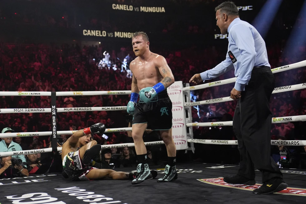 canelo-mungia-pelea.webp
