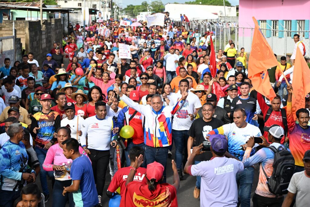 Pueblo de Maripa marchó en apoyo a Nicolás Maduro