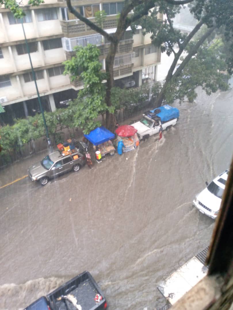 lluvia-en-caracas-2509.jpeg