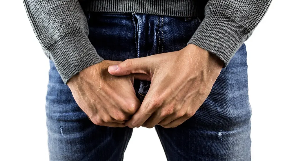 hombres-genitales.webp