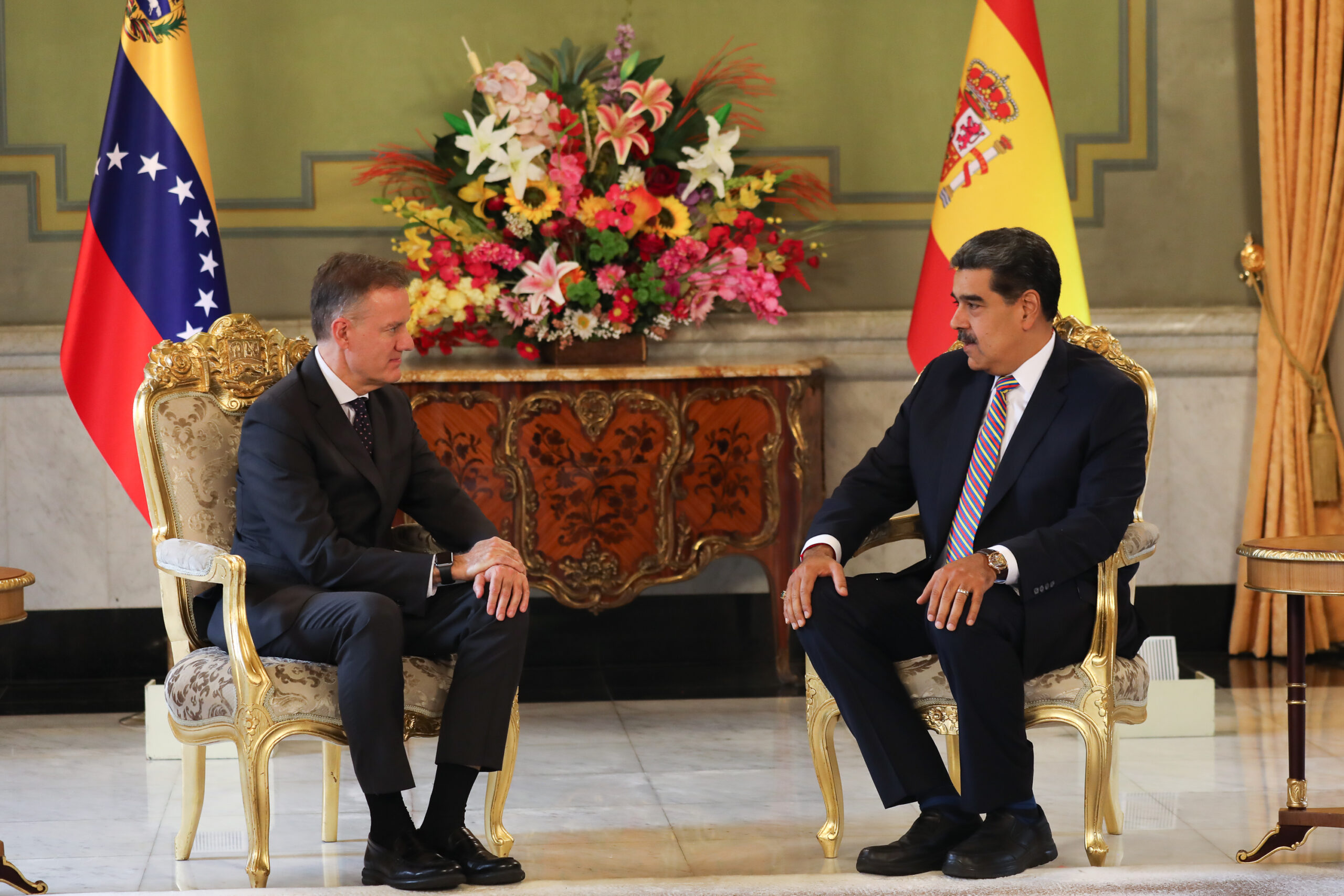 maduro-embajador-de-espana.jpeg