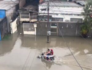Cortesía | Se denunció que la calle Fuerzas Armadas tiene un canal y ...